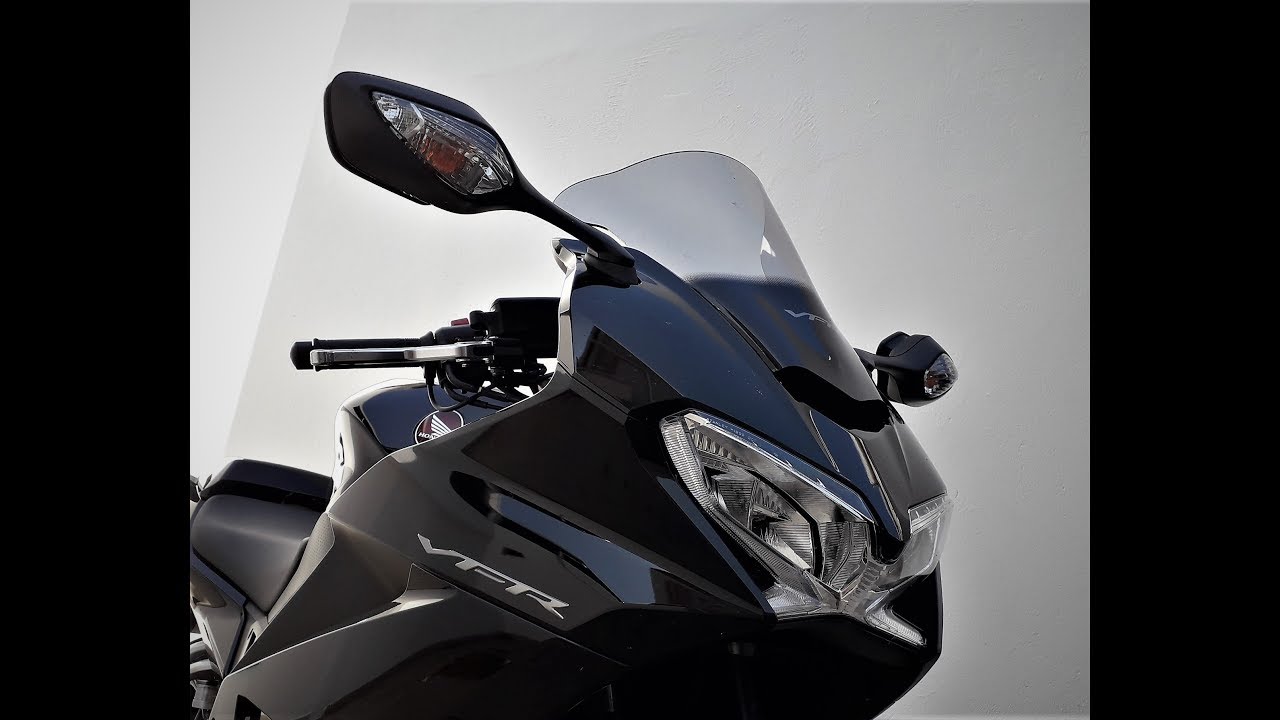 Honda VFR800F - Double Bubble Screen Install - YouTube