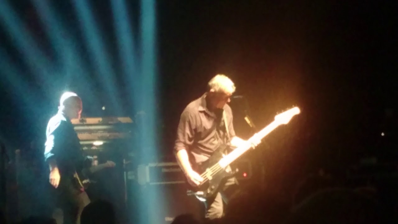The Stranglers - Go Buddy Go + No More Heroes - Paris - 25/11/2017 ...