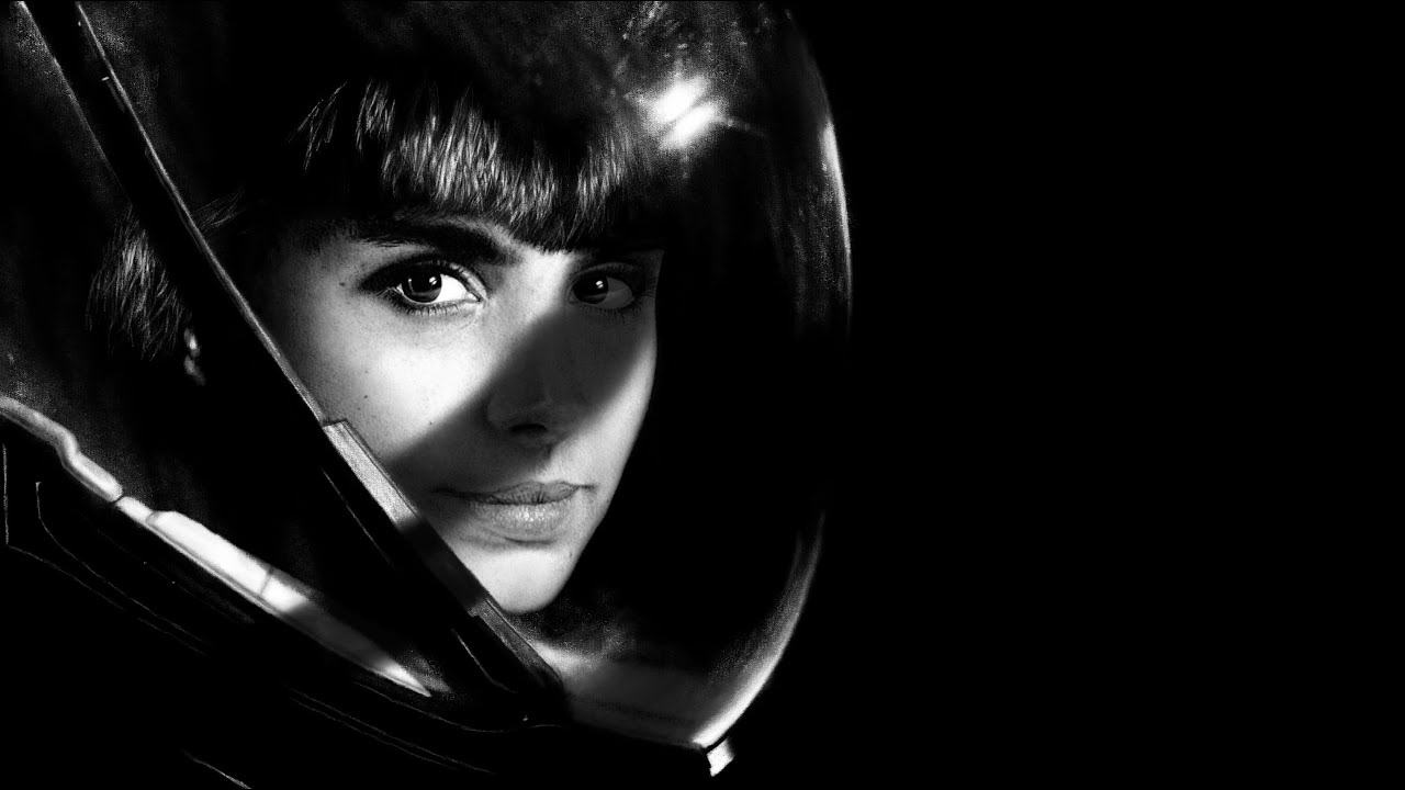 The Human Frontier - Genevieve Gaunt timelapse portrait - YouTube