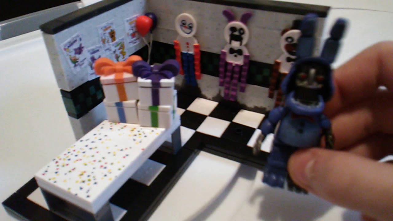 WITHERED BONNIE WITH PAPER PALS PARTY!! - YouTube