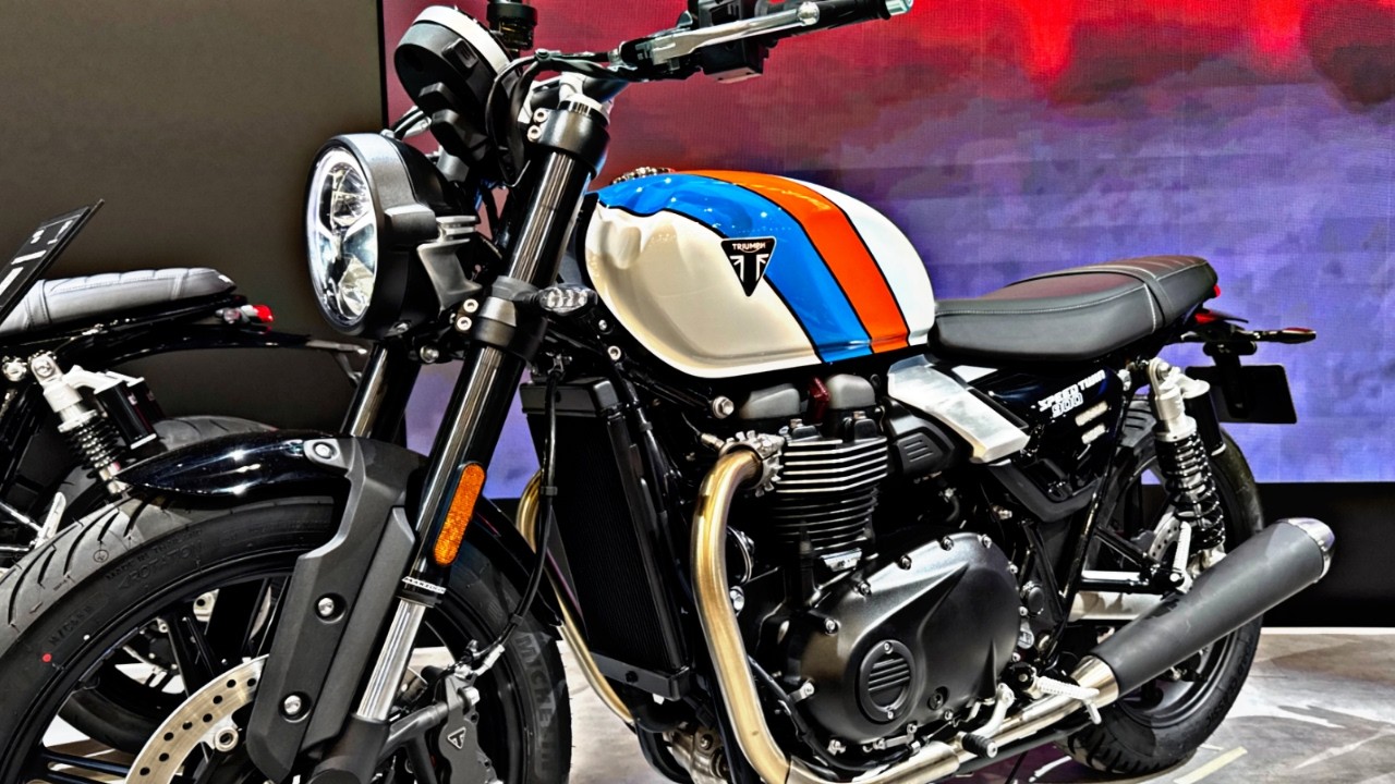 10 New 2025 Triumph Modern Classic Motorcycles Unveiled At EICMA 2024 ...