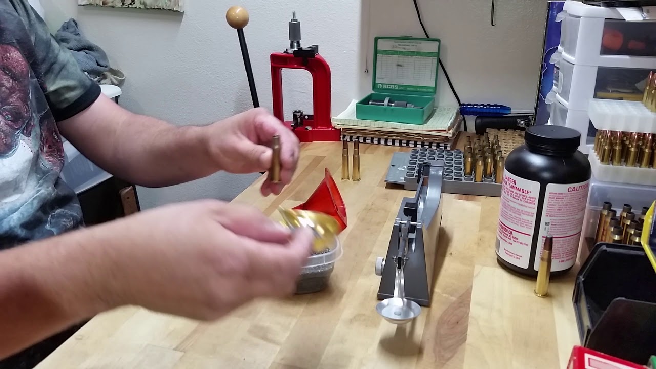 Reloading 33 wcf part 2 powder and bullet - YouTube