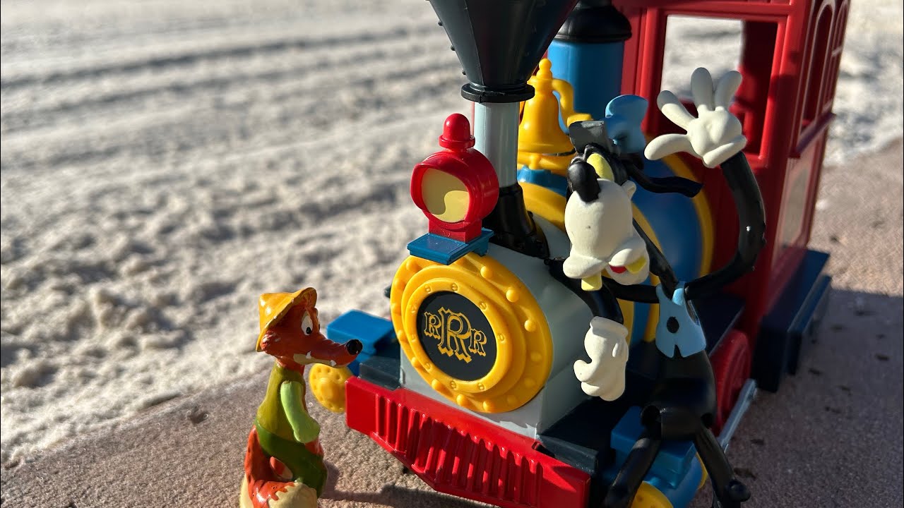 Goofy’s Runaway Railway!: Disney World Of Figures - YouTube