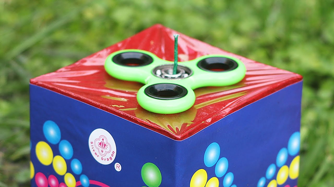 EXPERIMENT FIREWORKS vs FIDGET SPINNER - YouTube