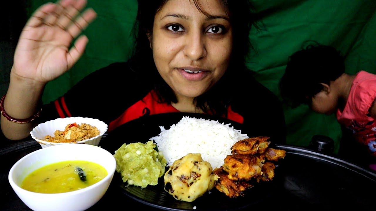 Eating Show - Rice, Aloo Bhorta, Dim Posto, Aam Dal, Daler Bora ...