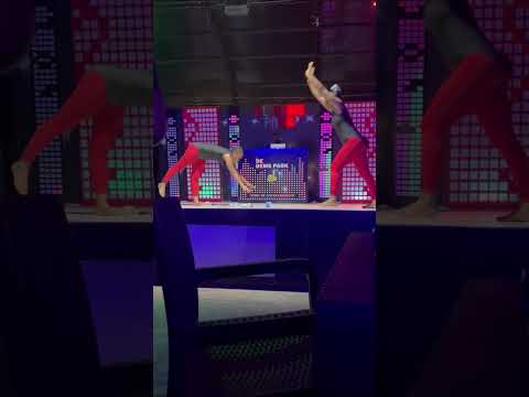 😱🤯😱incredible neck twist (amazing contortionist live performance🎭) #wow #art #omg #fyp #explore