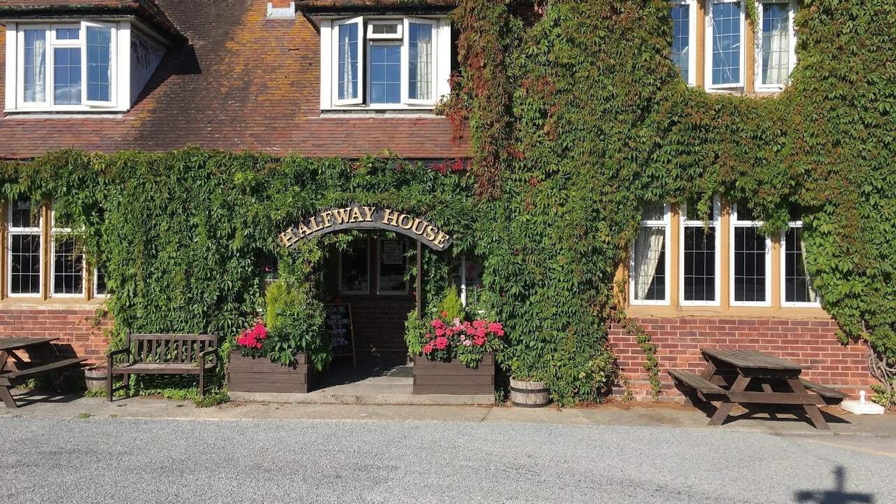 Halfway House Inn Country Lodge, Montacute, United Kingdom - YouTube