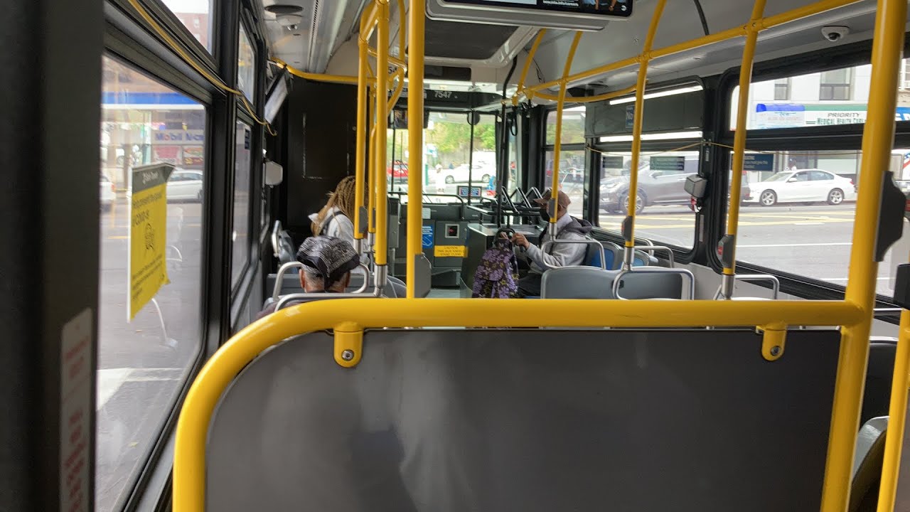 LIVE 🔴: Q17 bus ride - YouTube