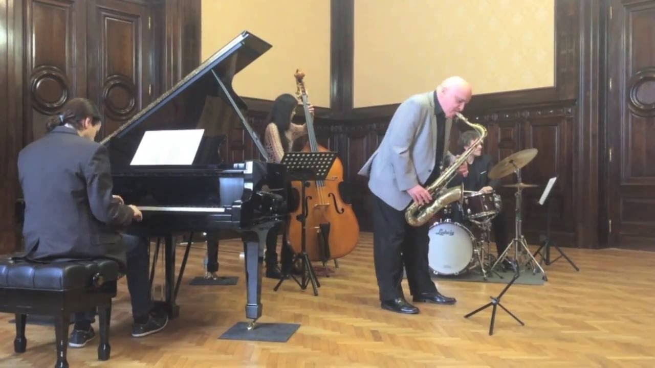 "Soy Califa" (Dexter Gordon) - YouTube