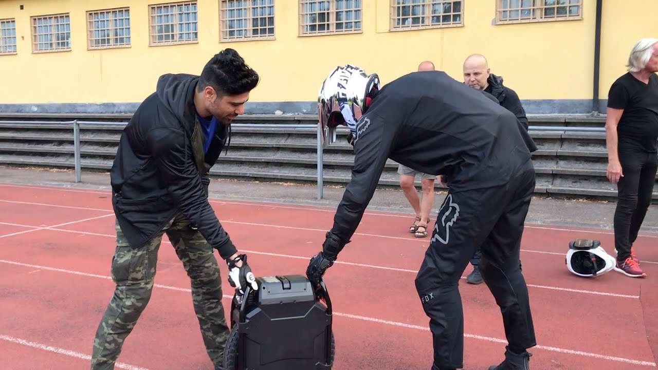 iWheel of Sweden Presents: Veteran Sherman Unboxing and Test Ride - YouTube