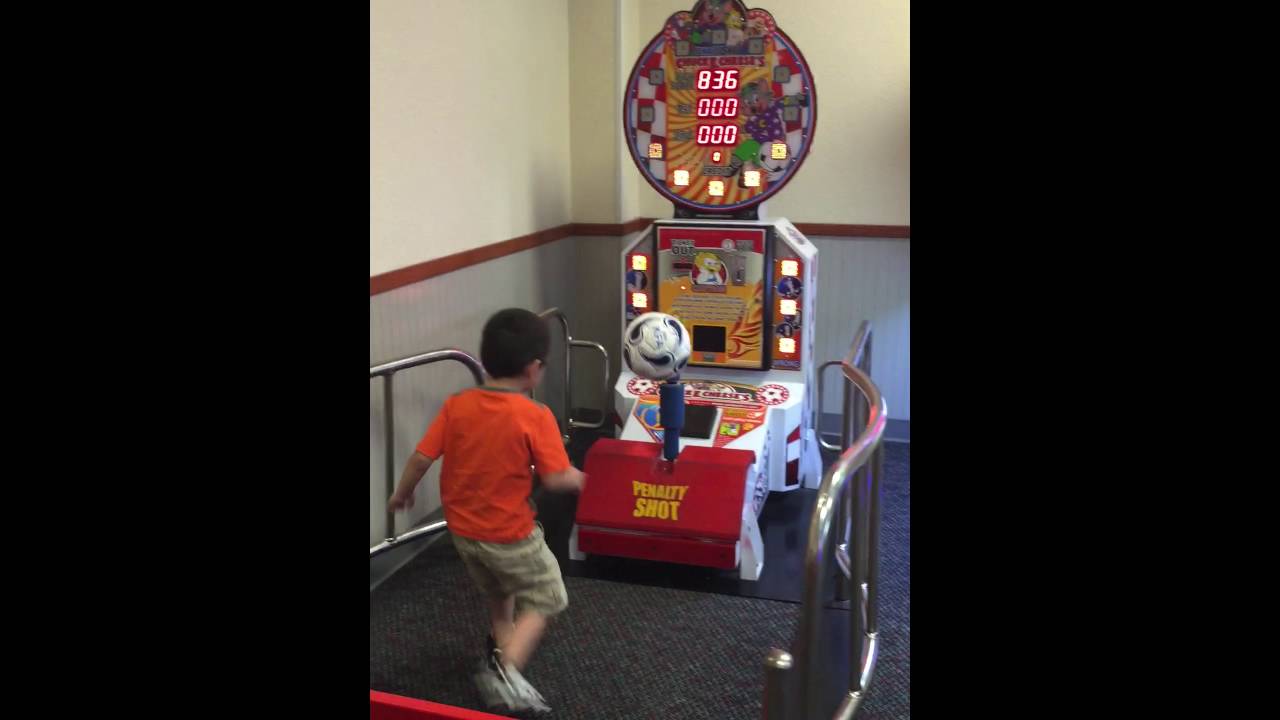 KICK THE SOCCER BALL GAME Arcade Games For Kids Reviews Toys Fun Kid ...