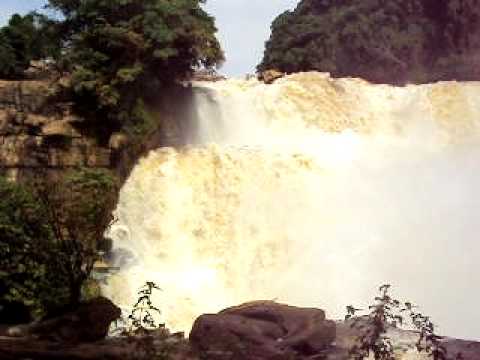 Chute de zongo kinshsa - YouTube