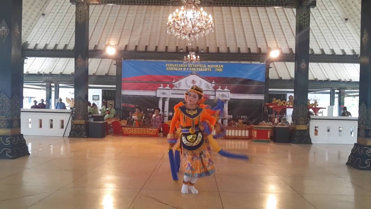 Tari Incling Jangged @Tari Kreasi DI Jogjakarta (Anjungan TMII) - YouTube