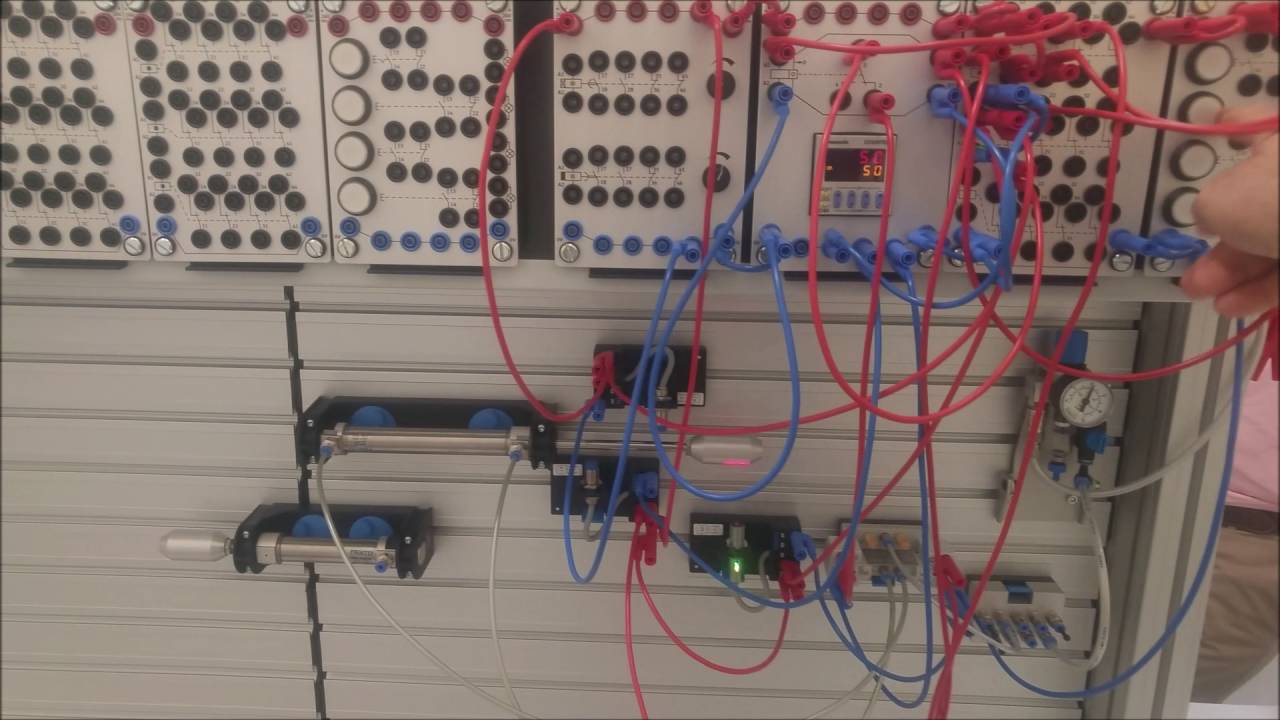 Festo Edutrainer and Fluid Sim at GTCC - YouTube