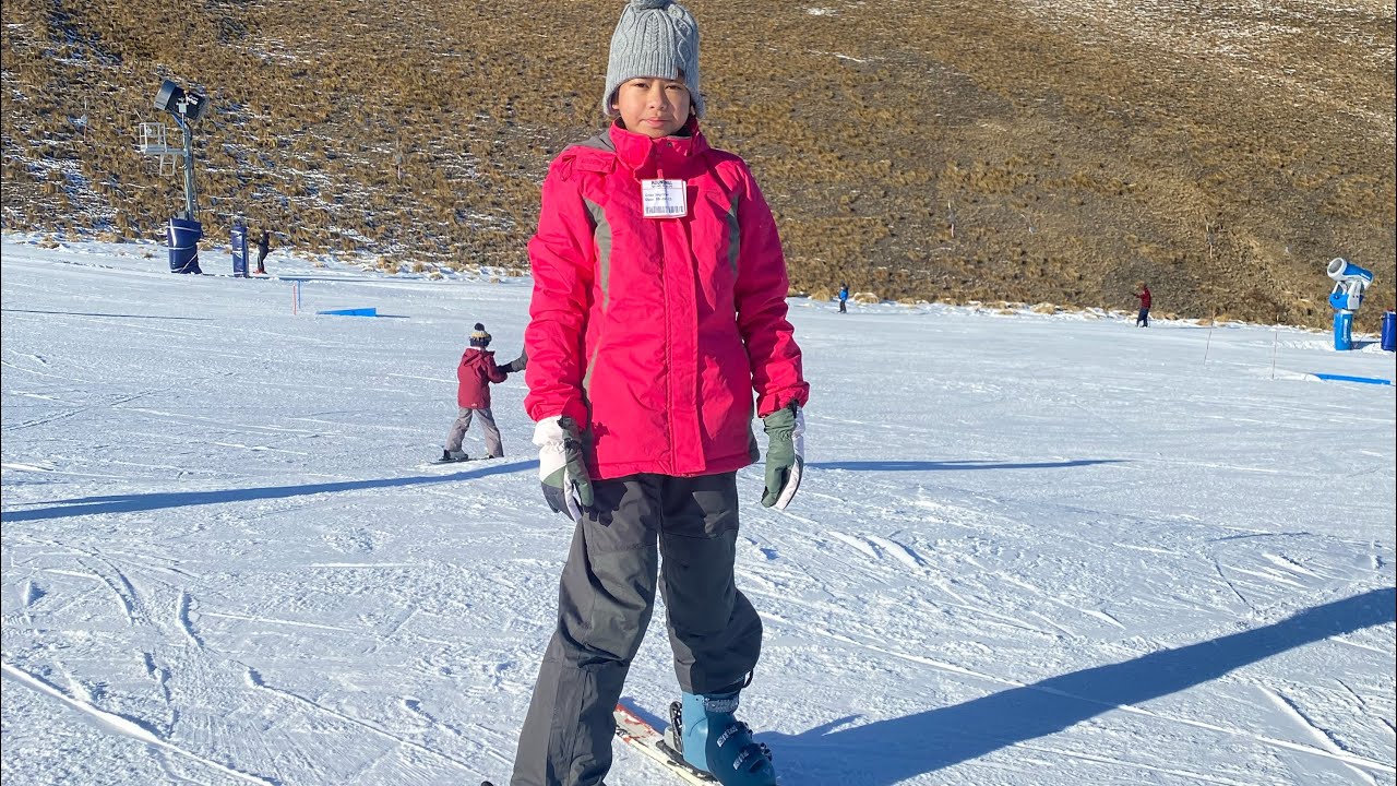 Hailey Ski Experience @RoundhillSkiArea Tekapo Newzealand - YouTube