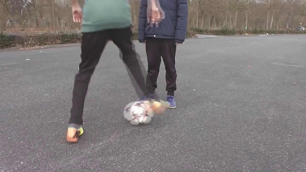 Learn the basic panna tricks to always nutmeg your opponent - YouTube