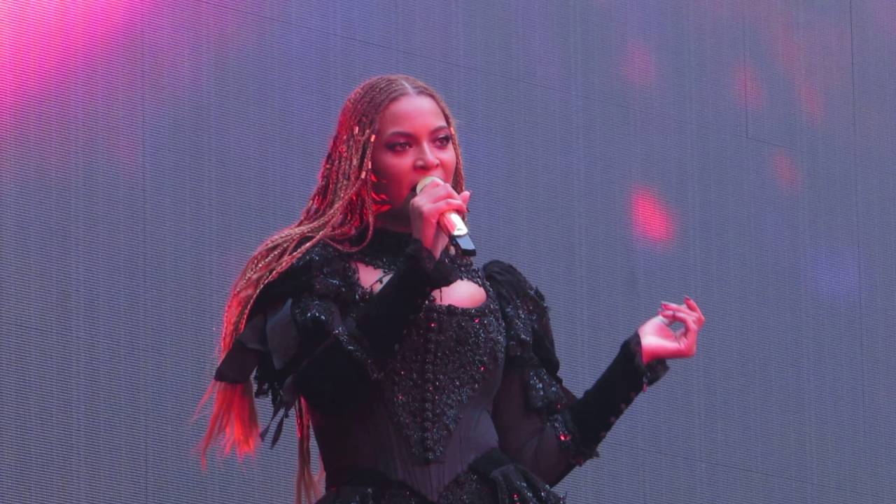 "Irreplaceable" (acapella) | Beyoncé | Wembley Stadium, London 3rd July ...