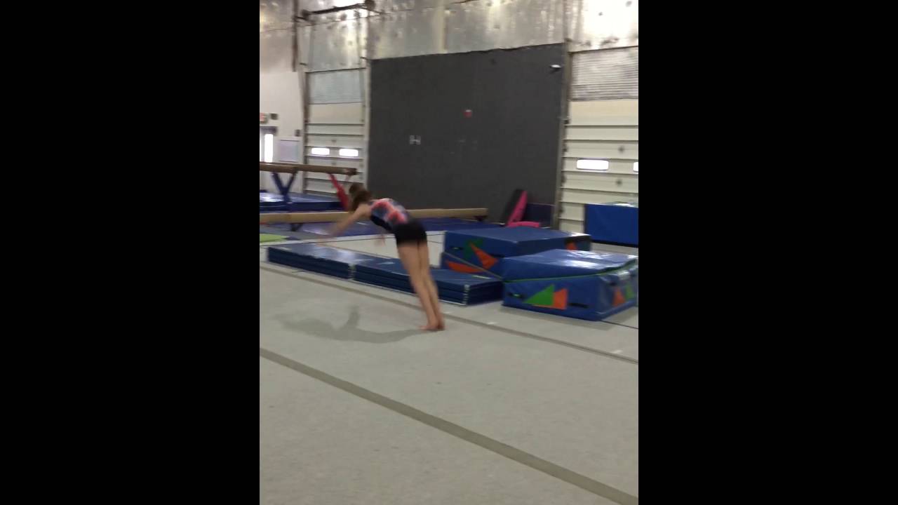 Round off rebound Backward Roll - YouTube