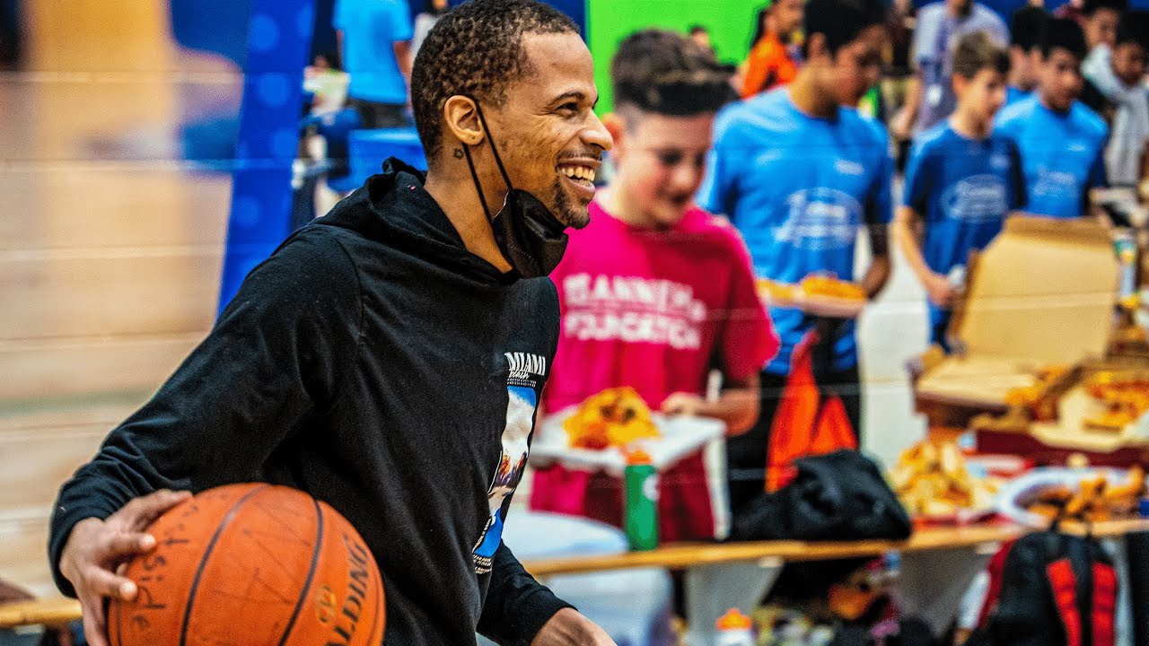 Tough Hoopers GO AT IT in INTENSE Scrimmage | St. Paul Hustle Tryout ...
