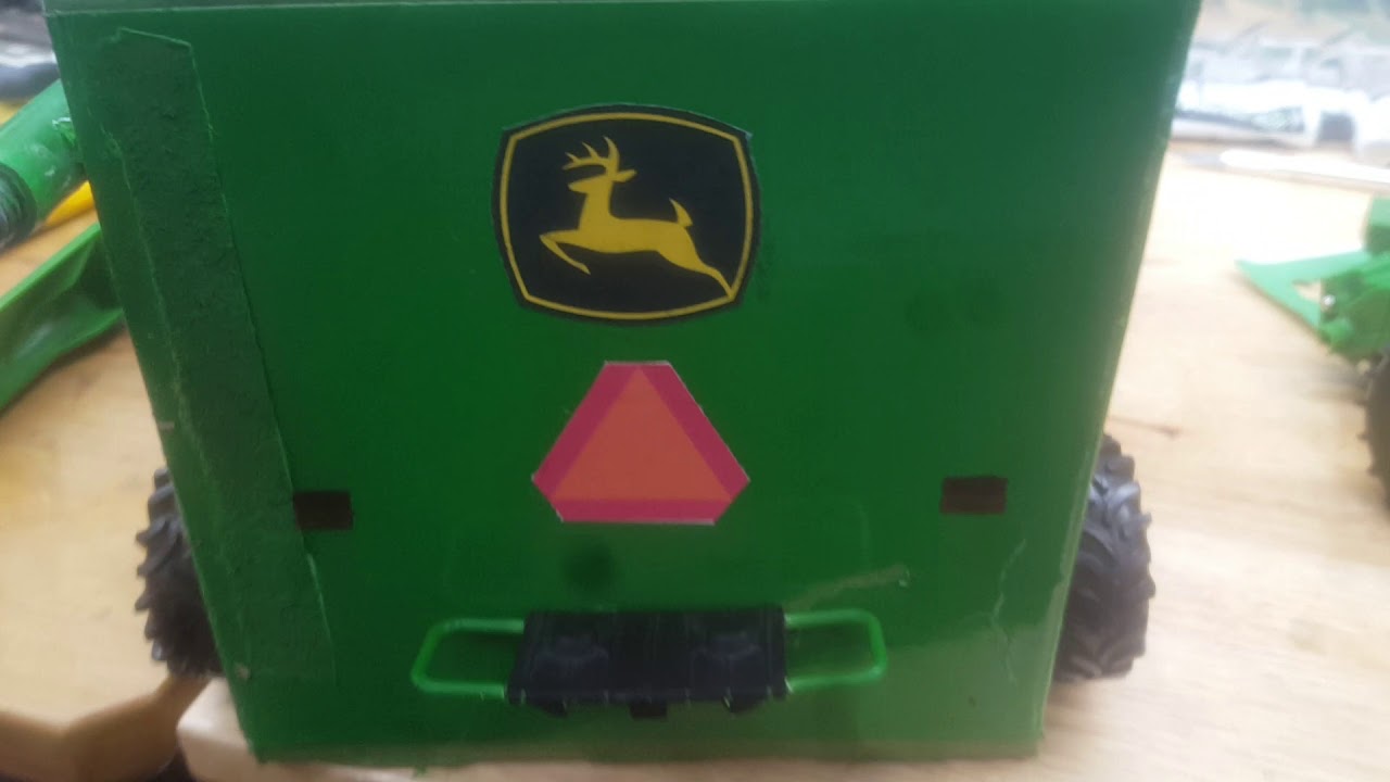 John Deere Valentine Day box walk around how to - YouTube