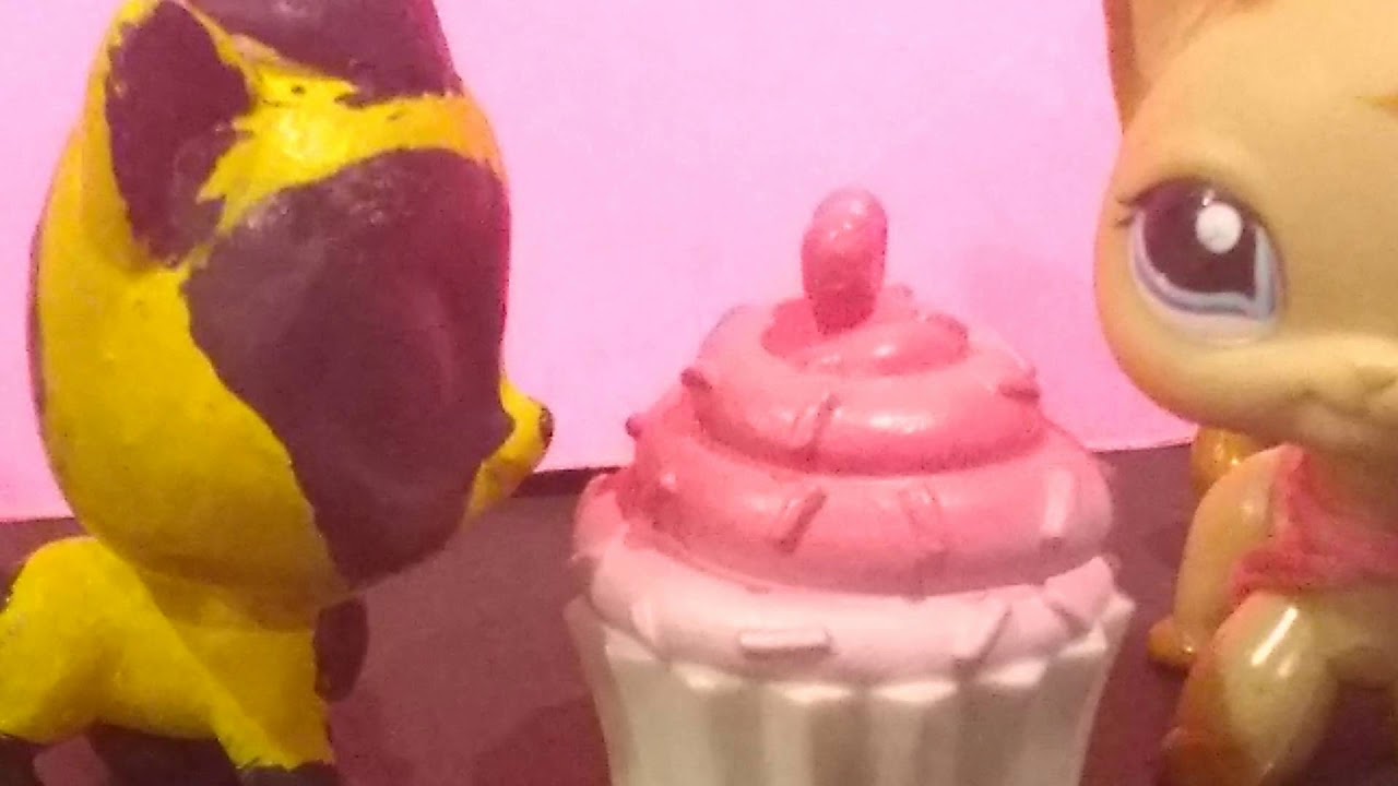 The super hero (LPS stop motion) - YouTube