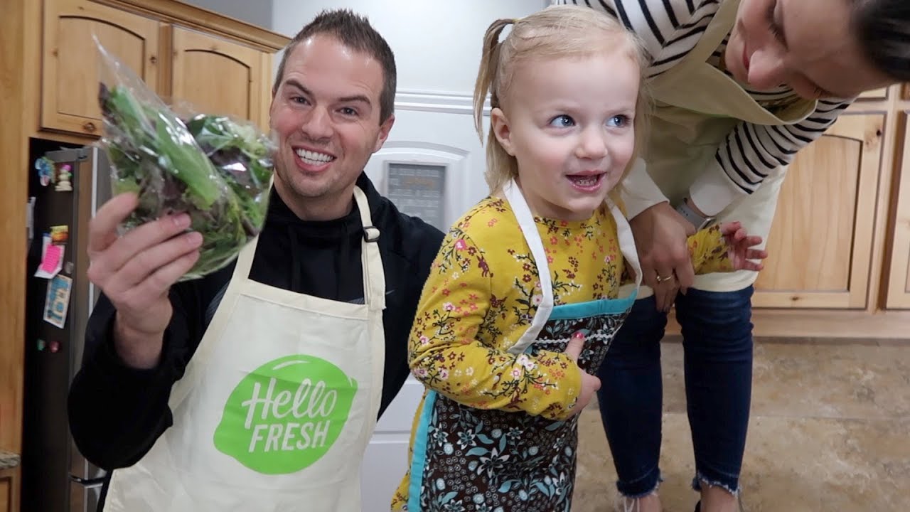 👨‍🍳 DAD TRIES TO COOK GOURMET MEAL FOR WIFE, KIDS, AND THE ENTIRE ...