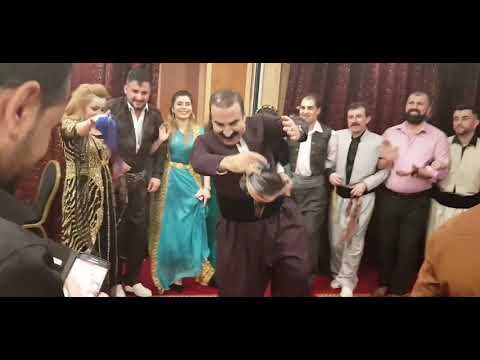 بزانە عزیز ویسی چۆن هەڵئەپەڕێت Aziz Waisi dance