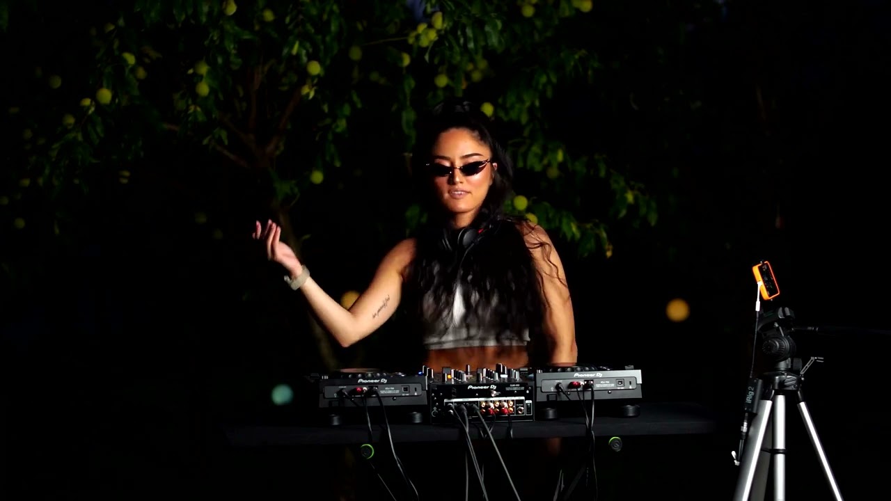 Ellie Mary: Certified Heat 003 | TECH HOUSE MIX - YouTube