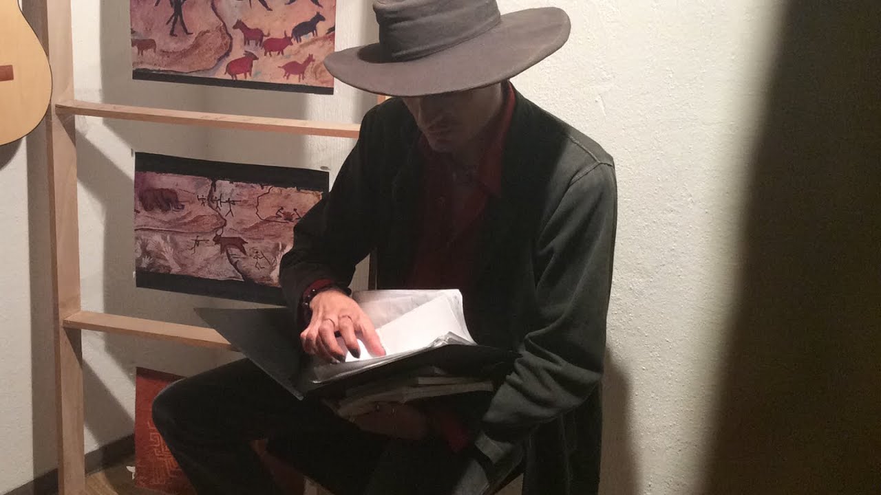 Terraza Rupestre entrevista al Escritor Christopher Carreón - YouTube