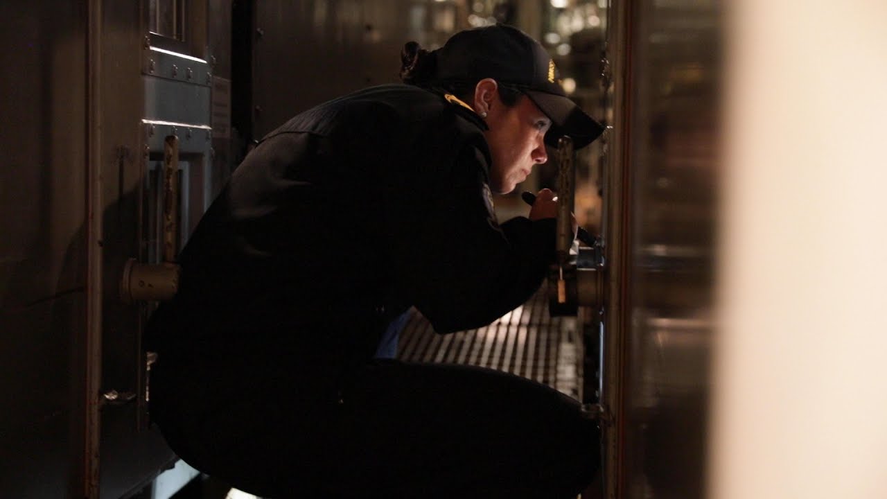 Engaged with her team: Lt(N) Kayla Bouchard - YouTube