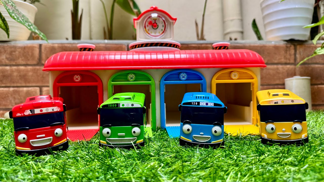 Mencari Mainan Tayo Bus Kecil di Taman Rumah - Tayo The Little Bus ...