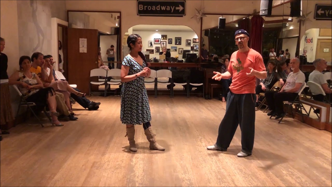Tango Lesson: To Ocho or To Ocho Cortado - YouTube
