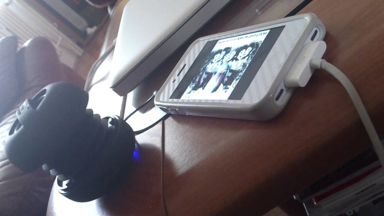 X mini II bass tester with iPhone 4 - YouTube