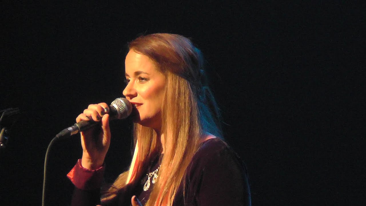 Gabriella Lewis - What shall we do with the drunken Sailor - YouTube