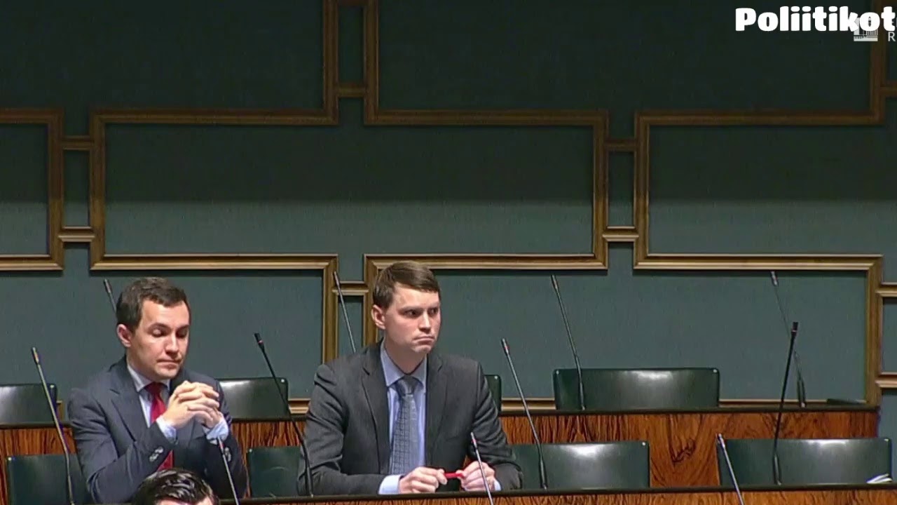 LIVE: Suomen eduskunta! - YouTube