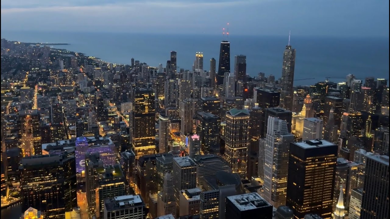 The Skydeck Observation Level at the Willis Tower | The BEST Views of ...
