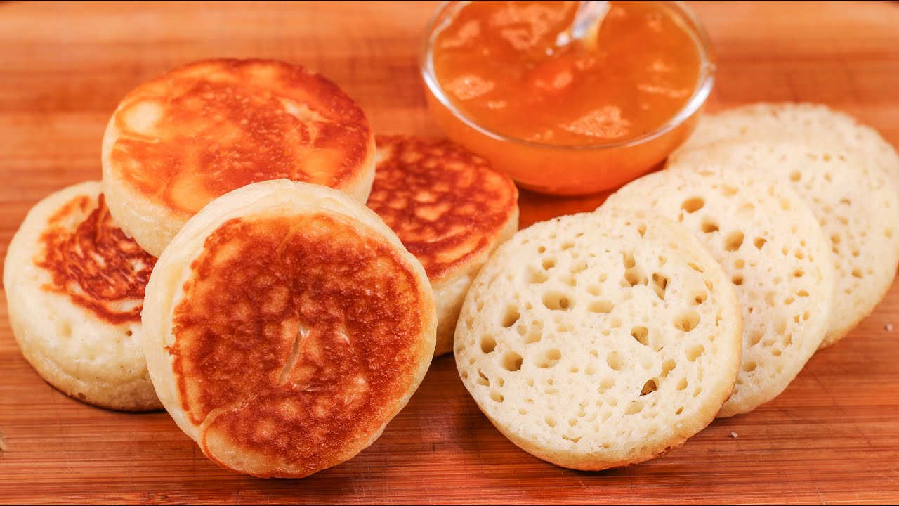 How to Make Sourdough Discard Crumpets - YouTube