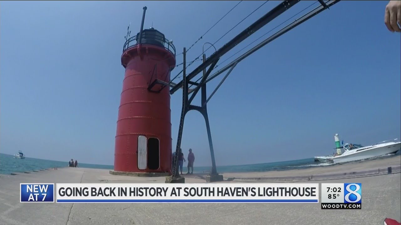 The history of the South Haven lighthouse - YouTube
