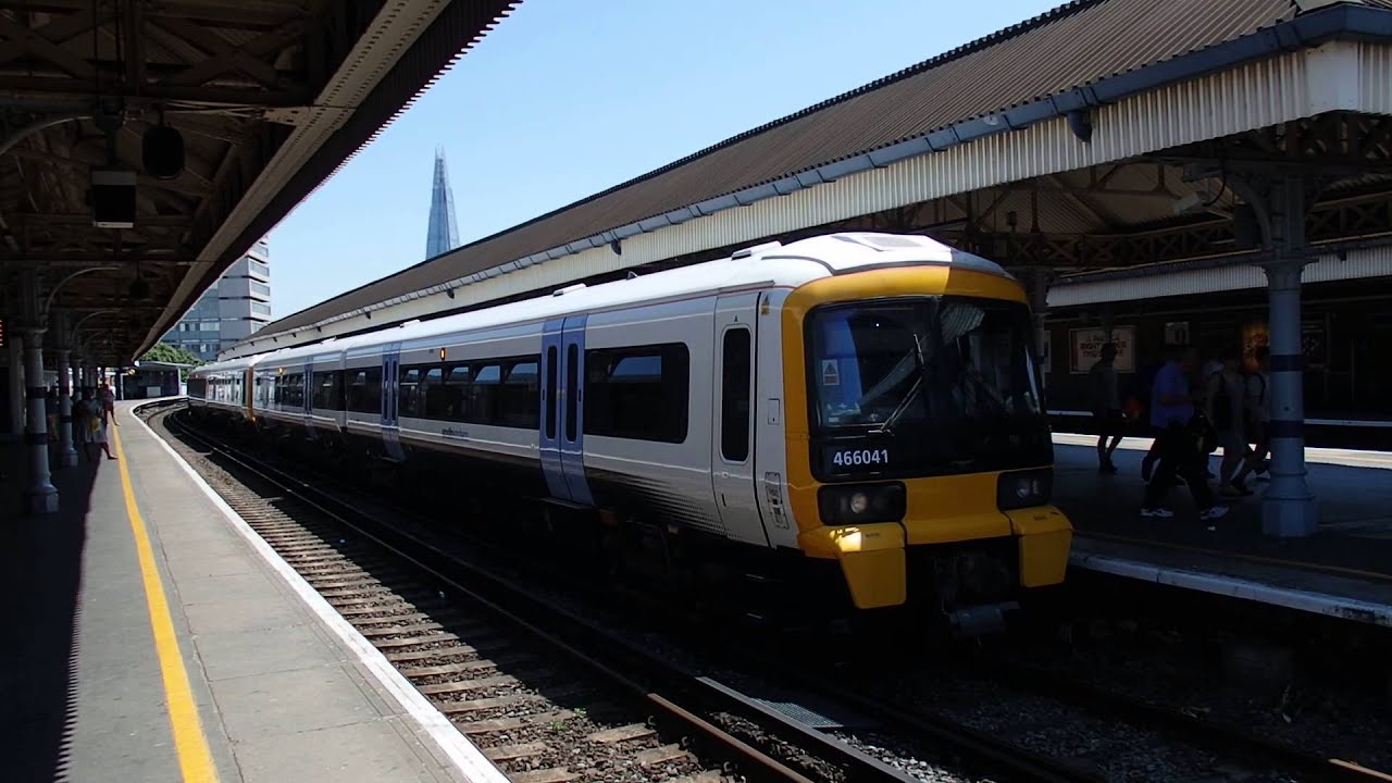サウスイースタン クラス466/465 ウォータールー·イースト駅発着 Southeastern Class 466/465 - YouTube