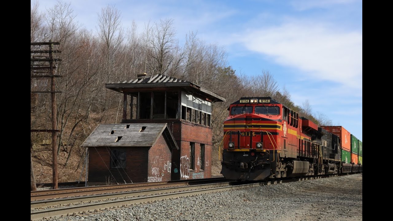 NS Heritage at AR Tower, More Trains climbing "The Slide" - YouTube