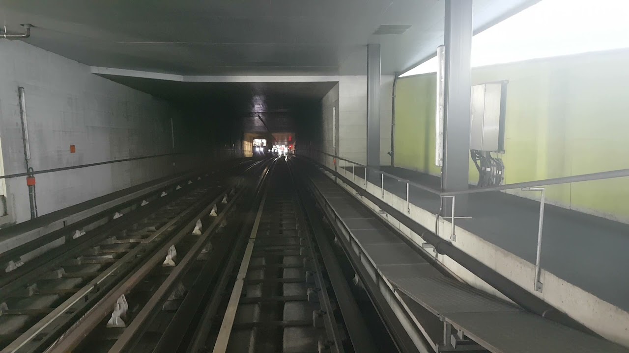 Mitfahrt in einem Be 8/8 TL der Linie M2 von Lausanne, Gare nach ...