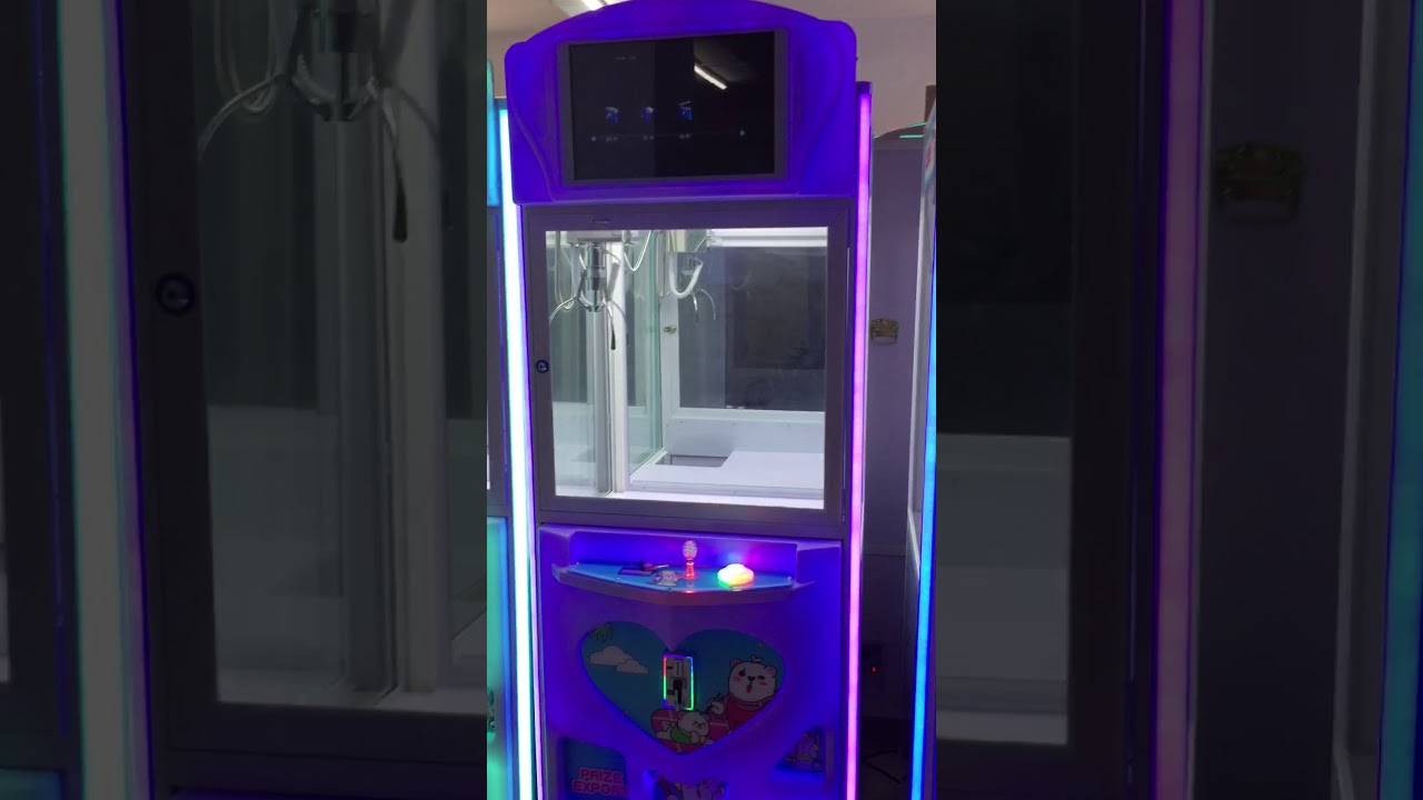 Toy Claw Arcade Game - YouTube