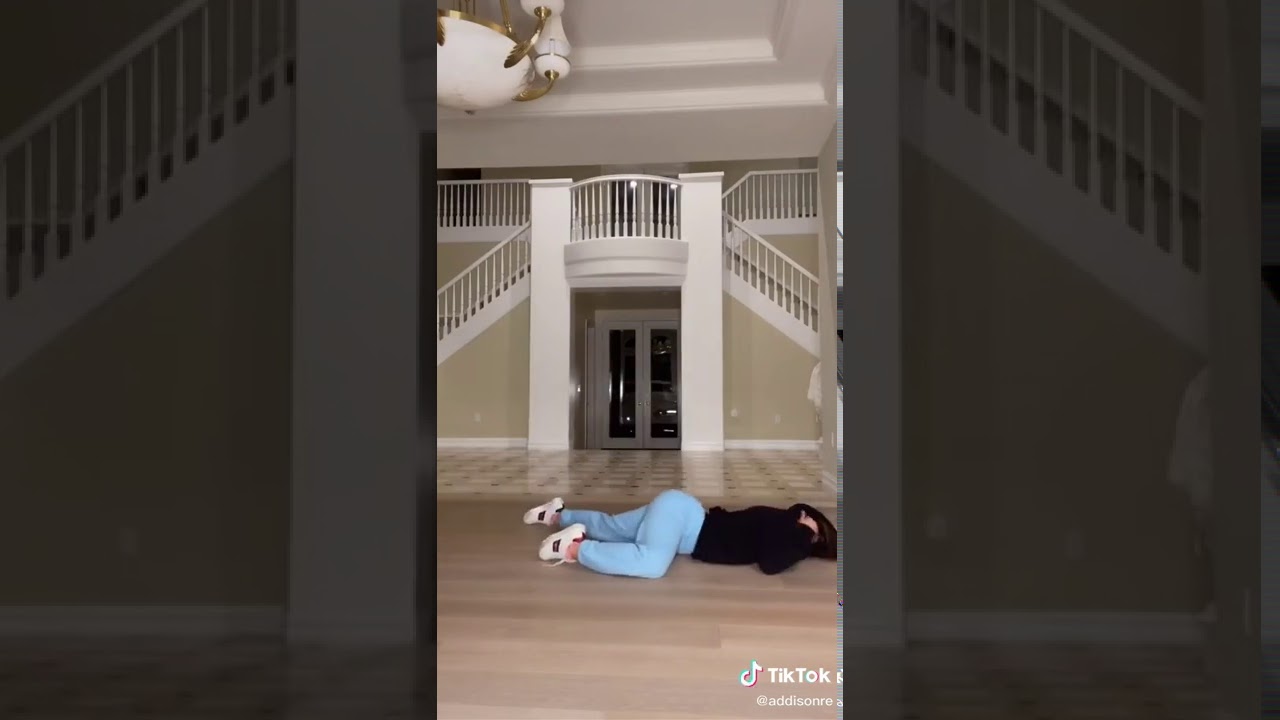 Addison Rae Wap Dance - YouTube