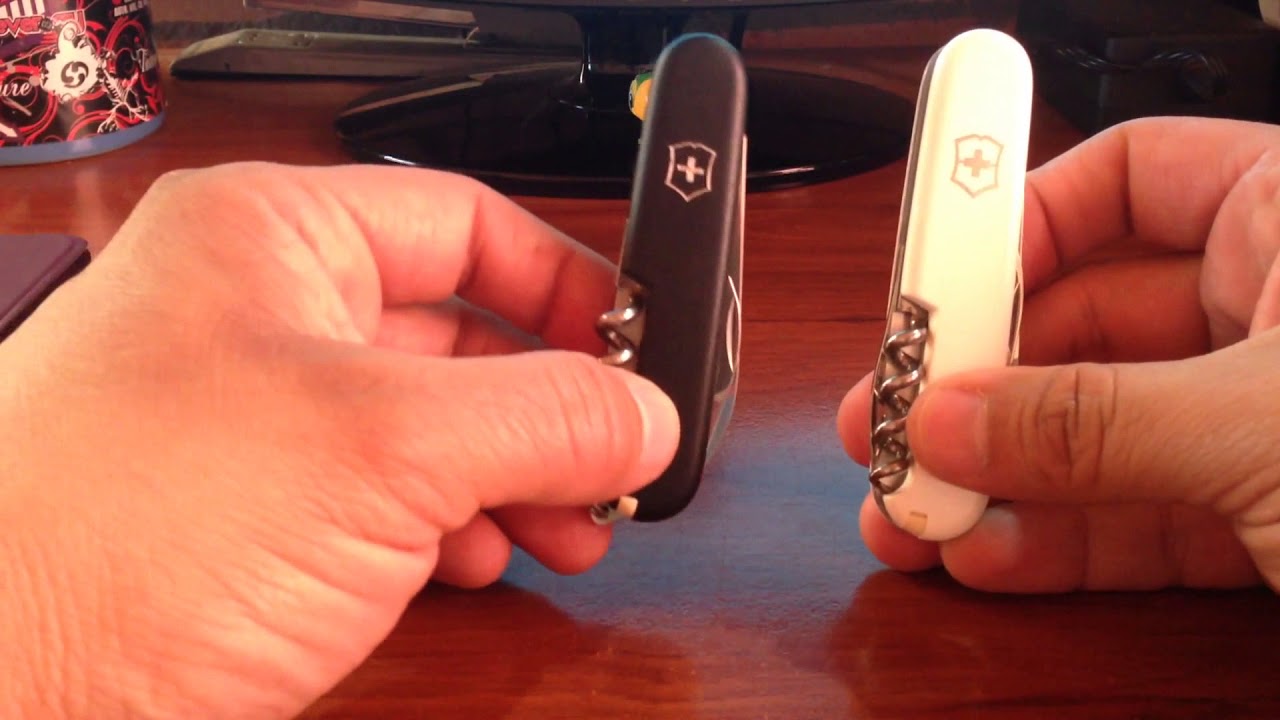 Victorinox Reverse Shield Nylon 84mm - YouTube