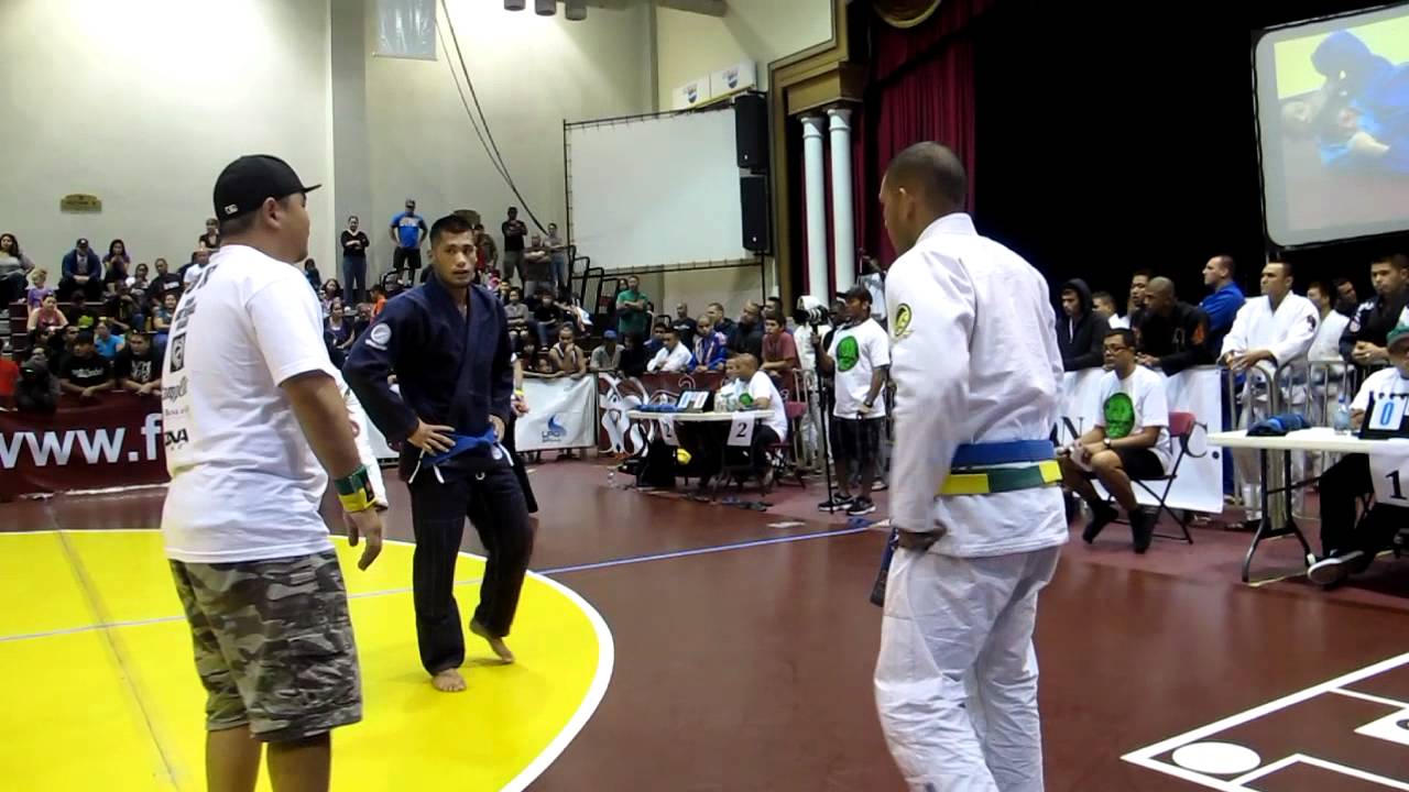 Universal Alliance BJJ Guam - Ryan Bustamante - YouTube