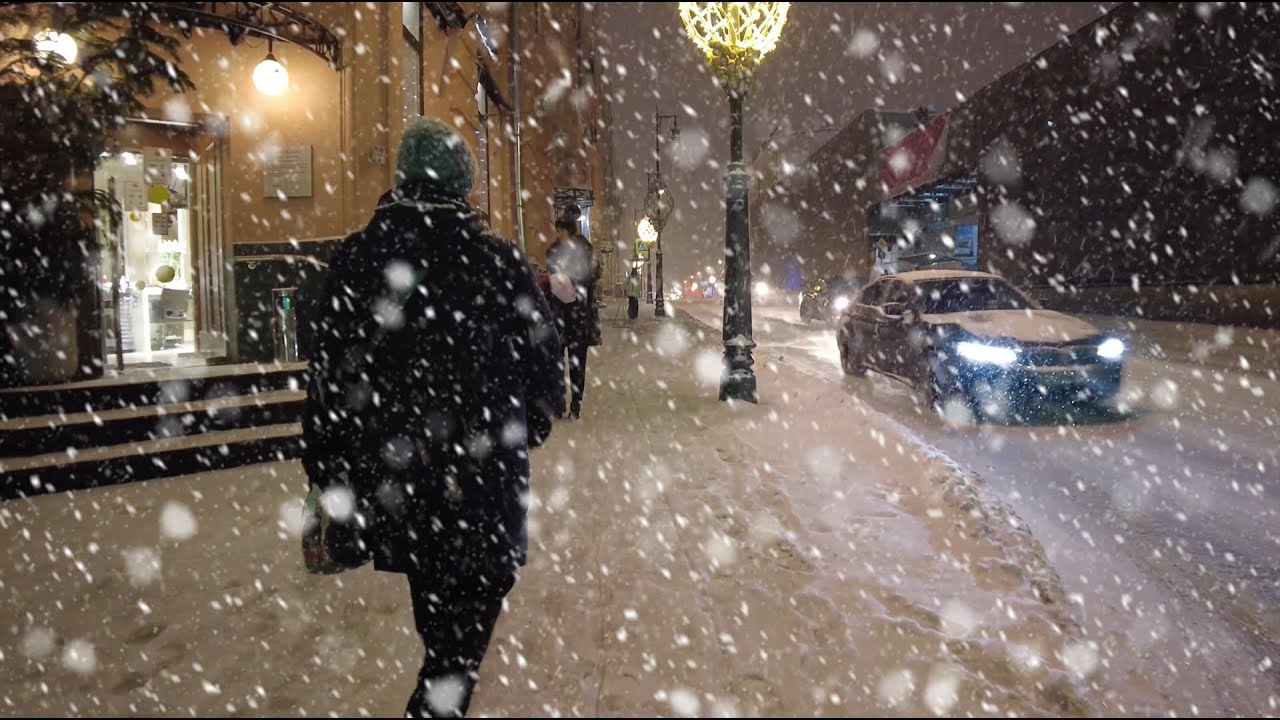 ️Snowstorm in Moscow, Walking at night, Moscow winter, Ostozhenka st ...