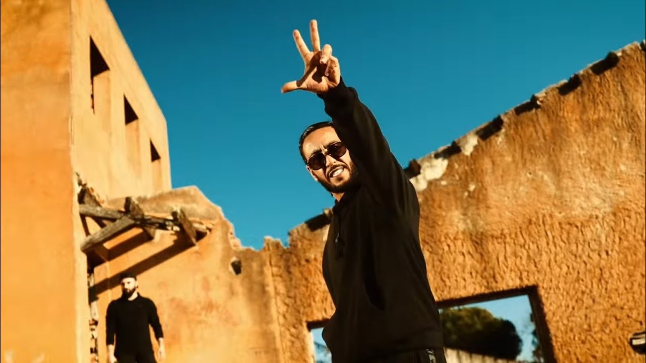 lacrim - Autobahn ft. Sch - YouTube