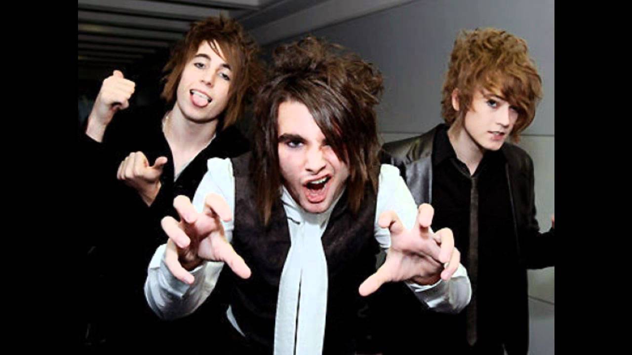 short stack-heartbreak made me a killer lyrics - YouTube