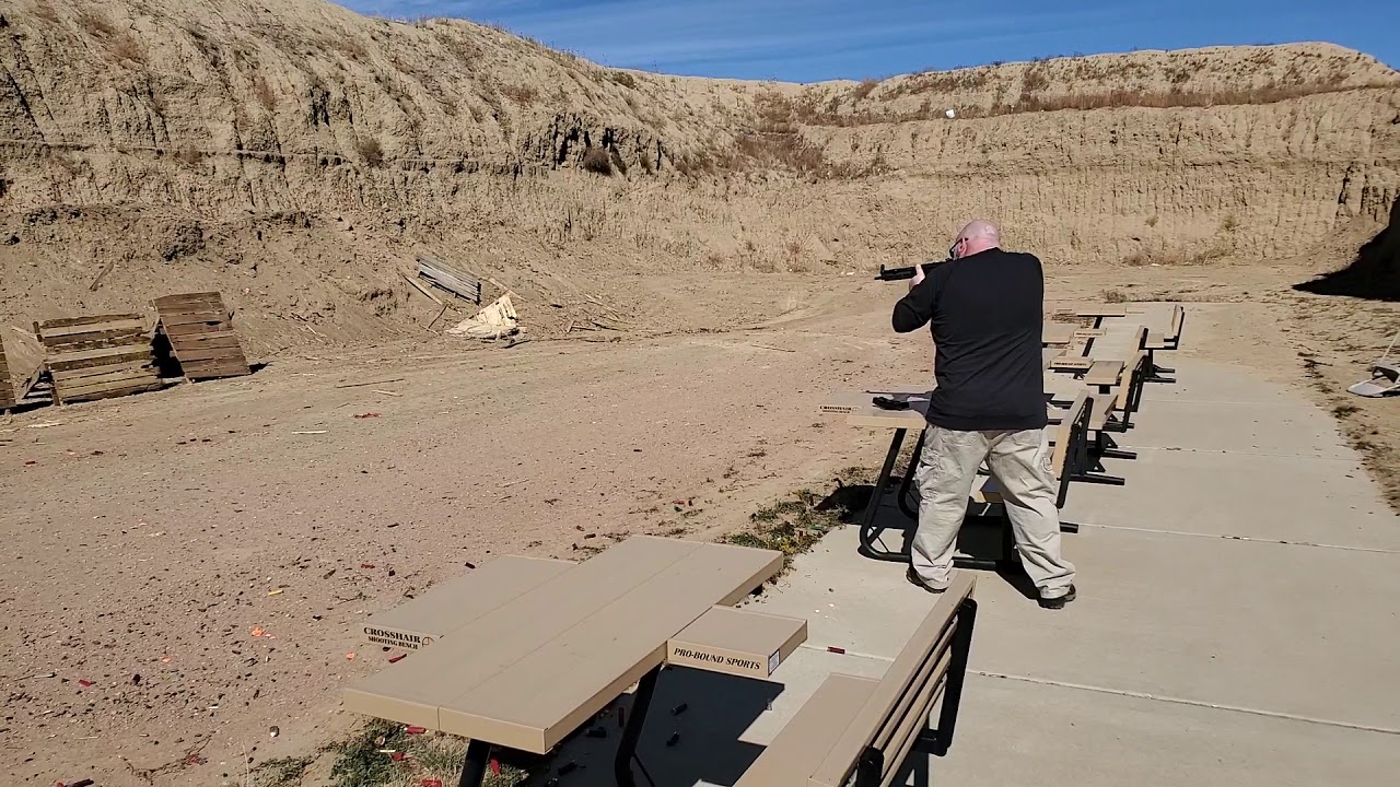 MP-5 full automatic machine gun at Dragonman in Colorado Springs ...