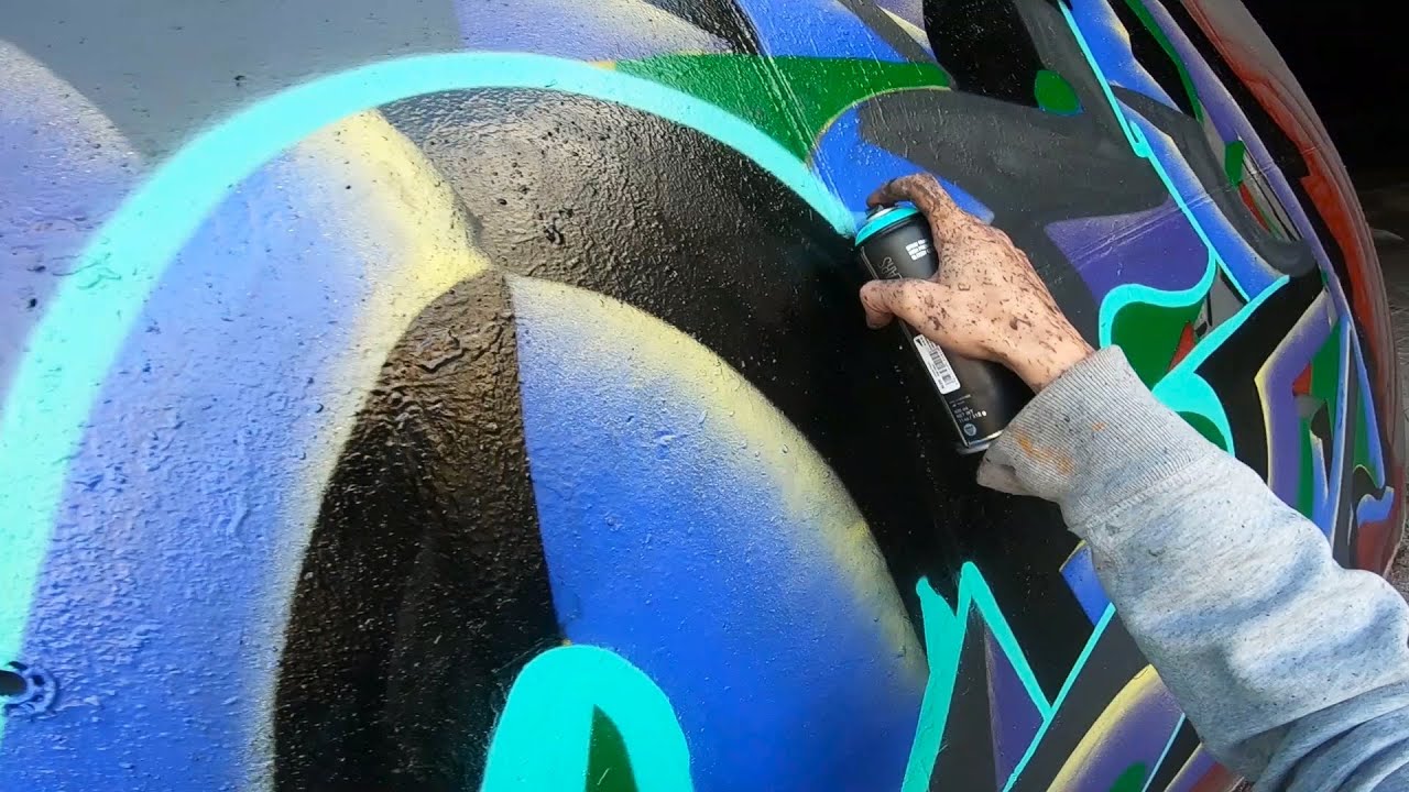 Graffiti - RESAKS - Negative COLORS 3D in the TUNNEL - YouTube